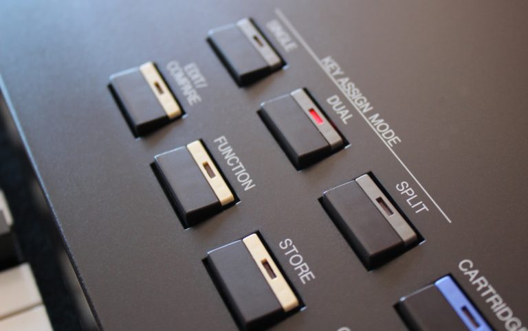 Yamaha DX1 Synthesizer (1983) | Wolf Review