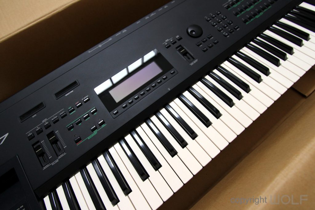 Yamaha SY77 music Synthesizer (1989) | Wolf Review