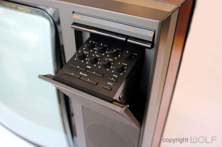 Bang & Olufsen Beovision Stereo TV 8902 (1984- 1987) | Wolf Review