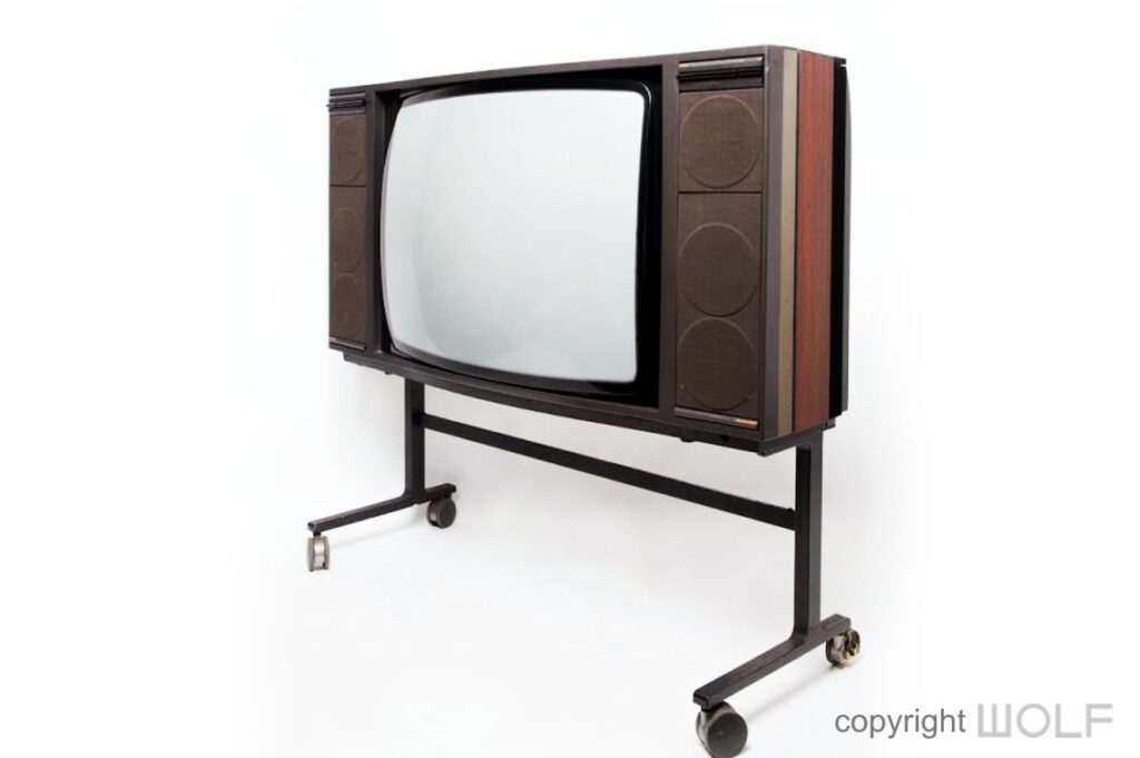 Bang & Olufsen Beovision Stereo TV 8902 (1984- 1987) | Wolf Review