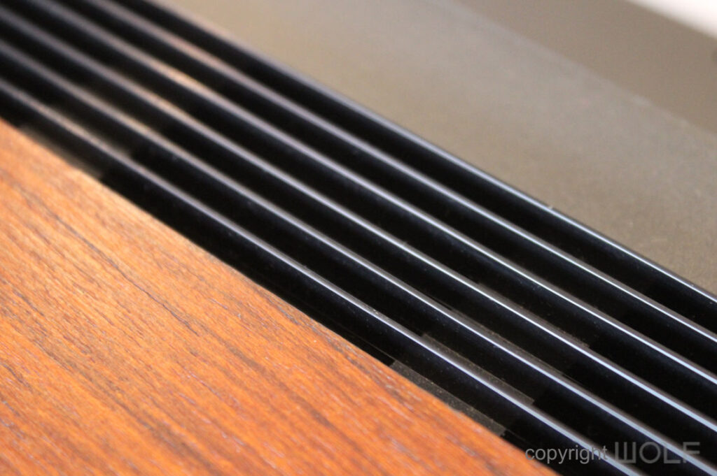 Bang & Olufsen Beovision Stereo TV 8902 (1984- 1987) | Wolf Review