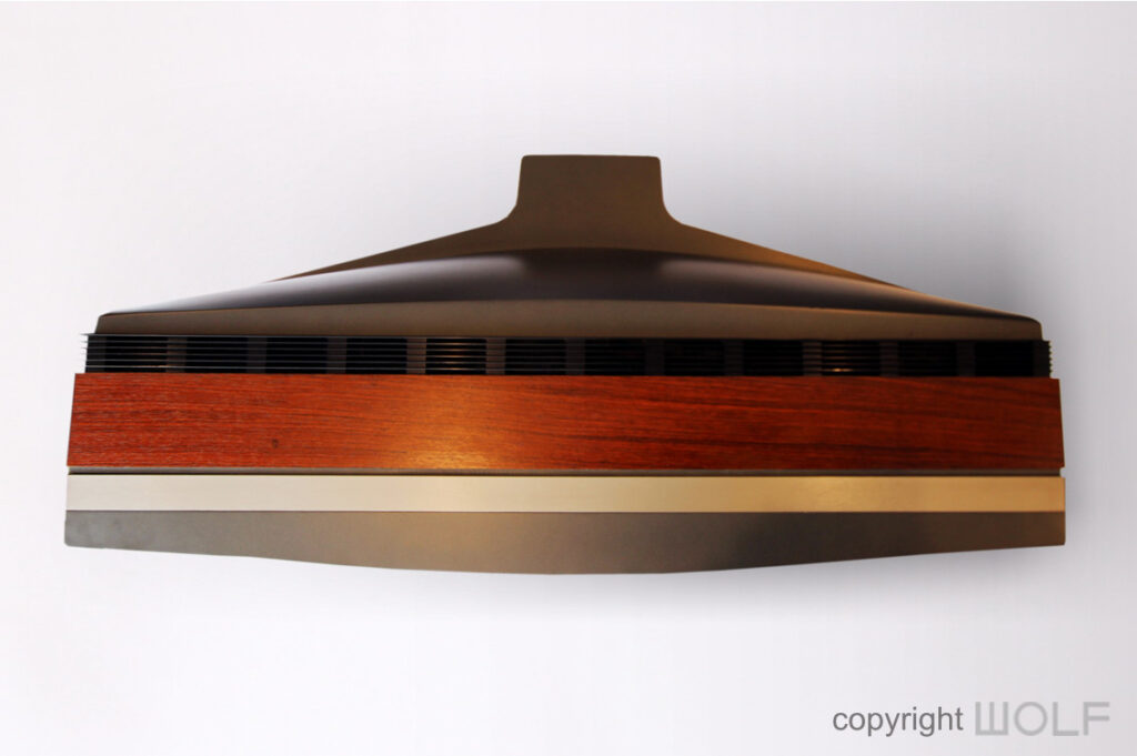 Bang & Olufsen Beovision Stereo TV 8902 (1984- 1987) | Wolf Review