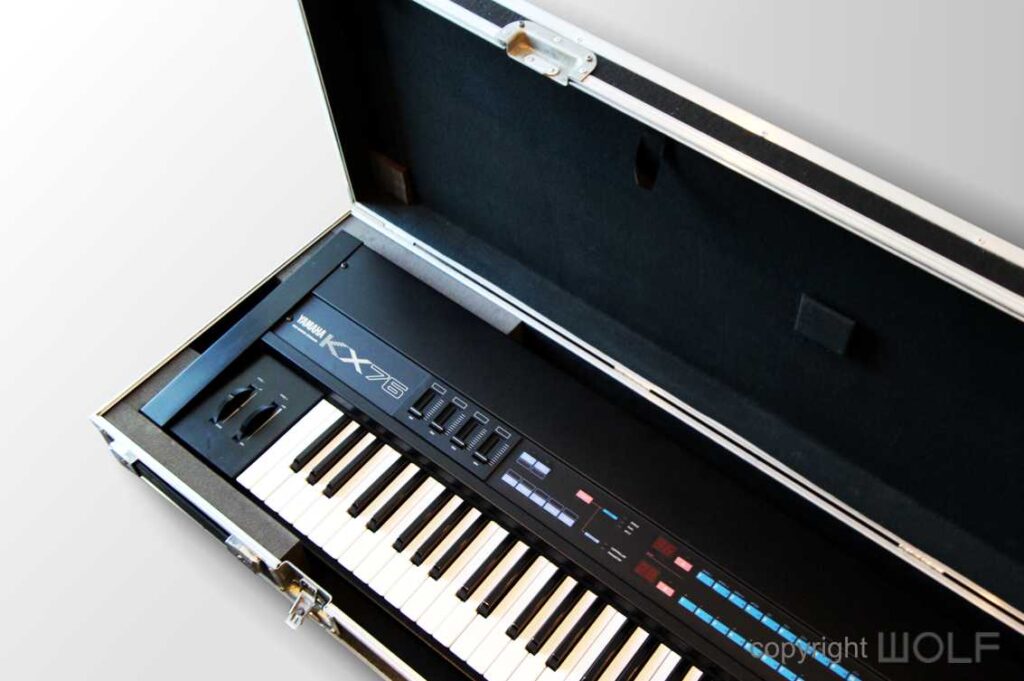 Yamaha KX76 MIDI Keyboard Controller (1985) | Wolf Review