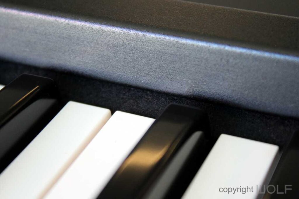 Yamaha KX76 MIDI Keyboard Controller (1985) | Wolf Review